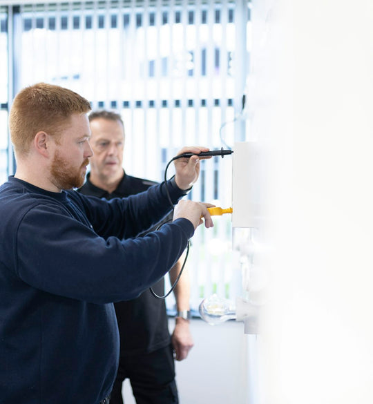 Electrical Fundamentals for Maintenance Operatives – NICEIC Shop